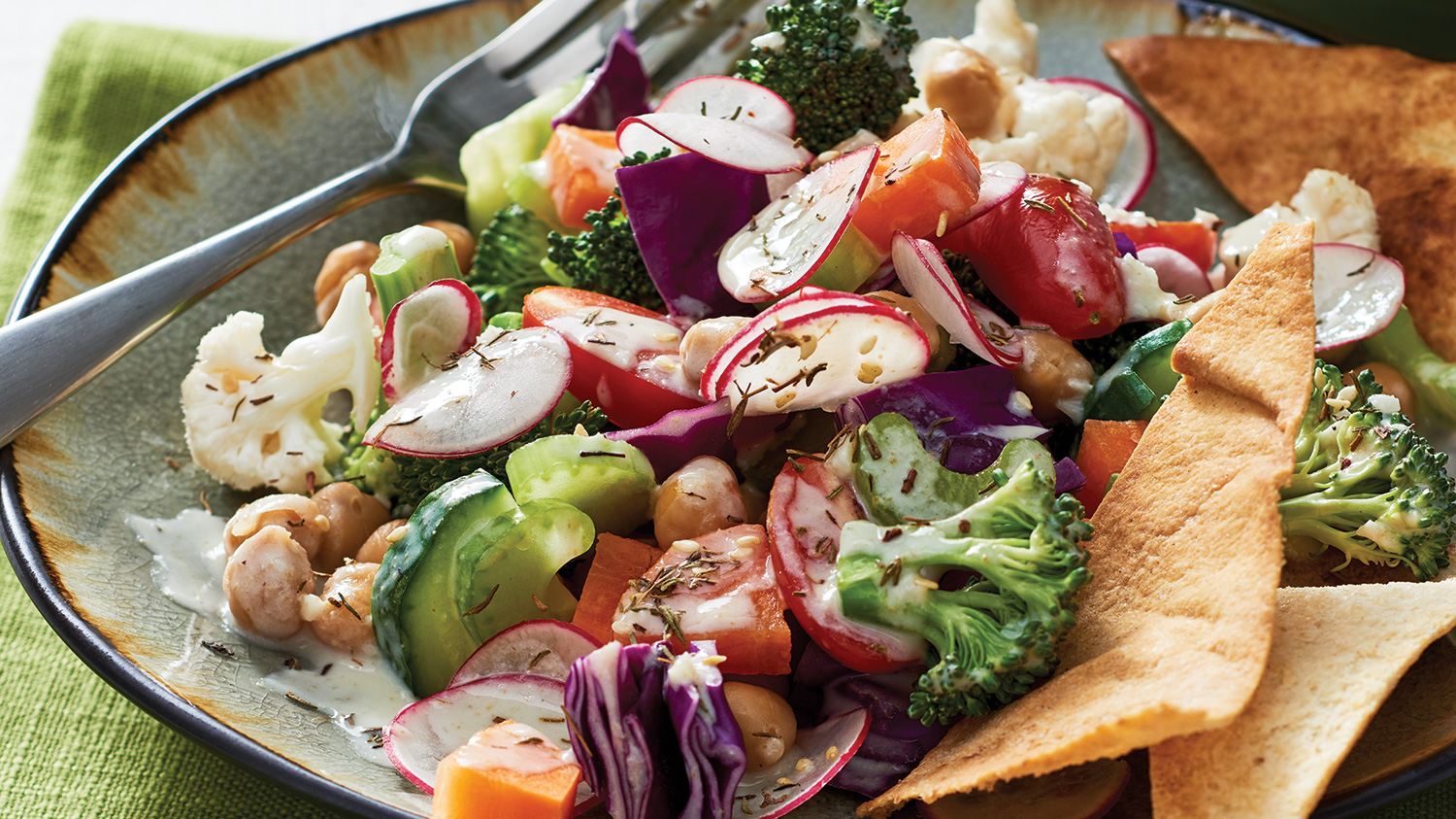 Salad crisper store
