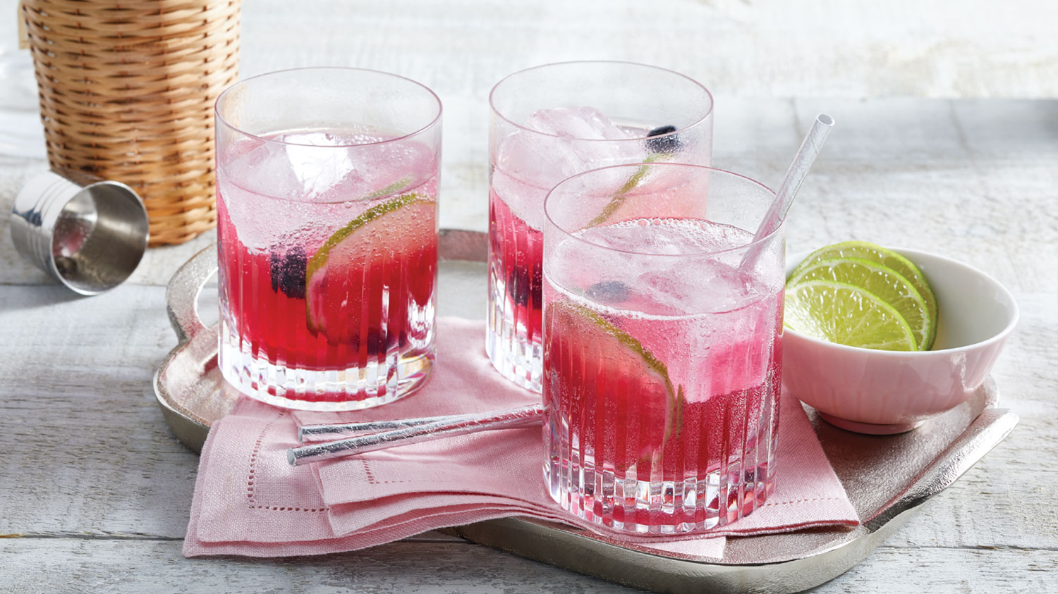 Gin Berry Smash | Sobeys Inc.